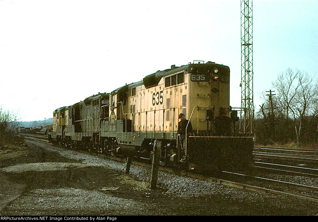 Former RDG GP7’s 635, 622, and 633